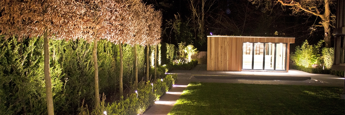 Lakeside Road, Award Winning Garden - Led-Zip Lighting